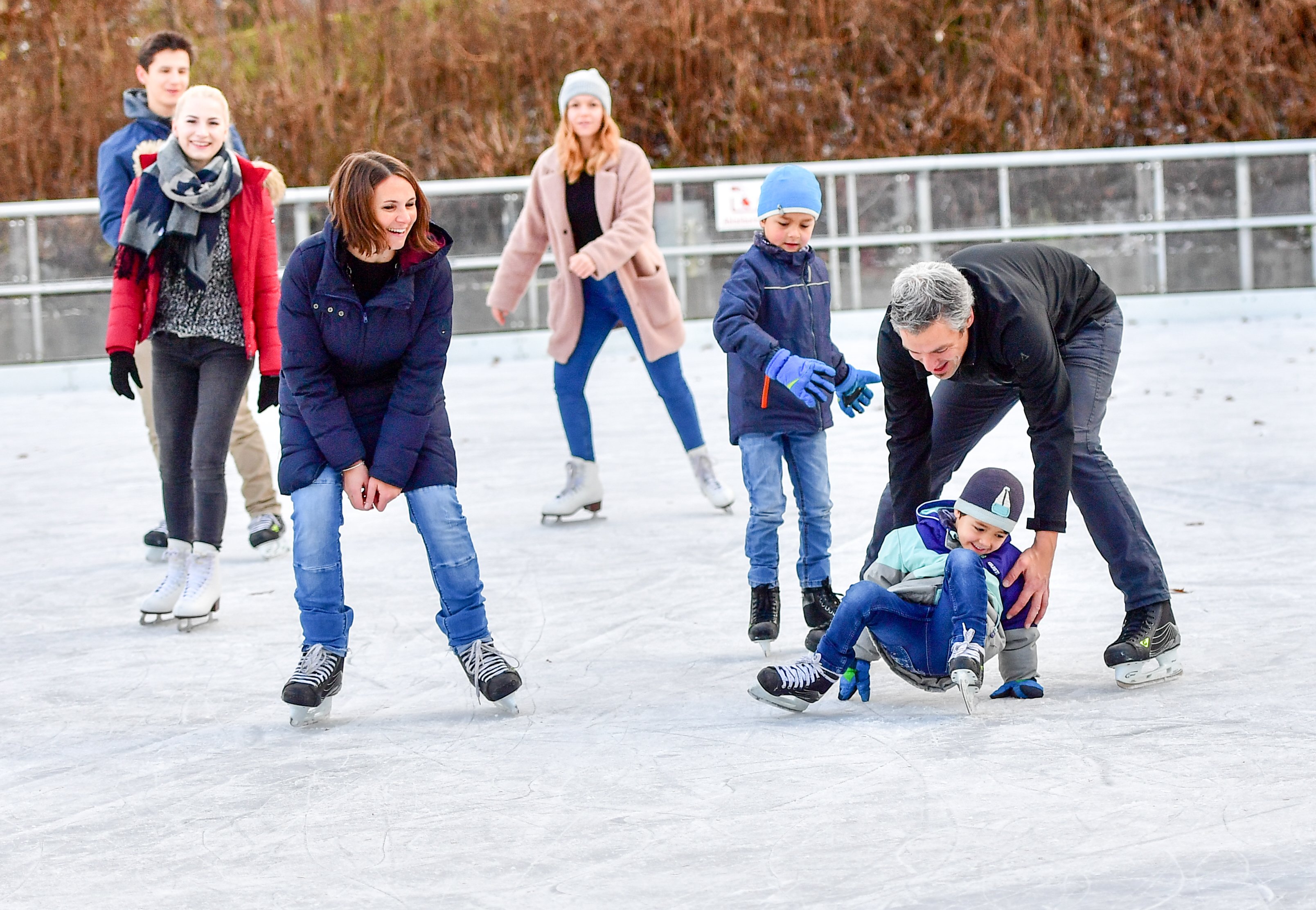 Öffentlicher Lauf in der Eissporthalle ...